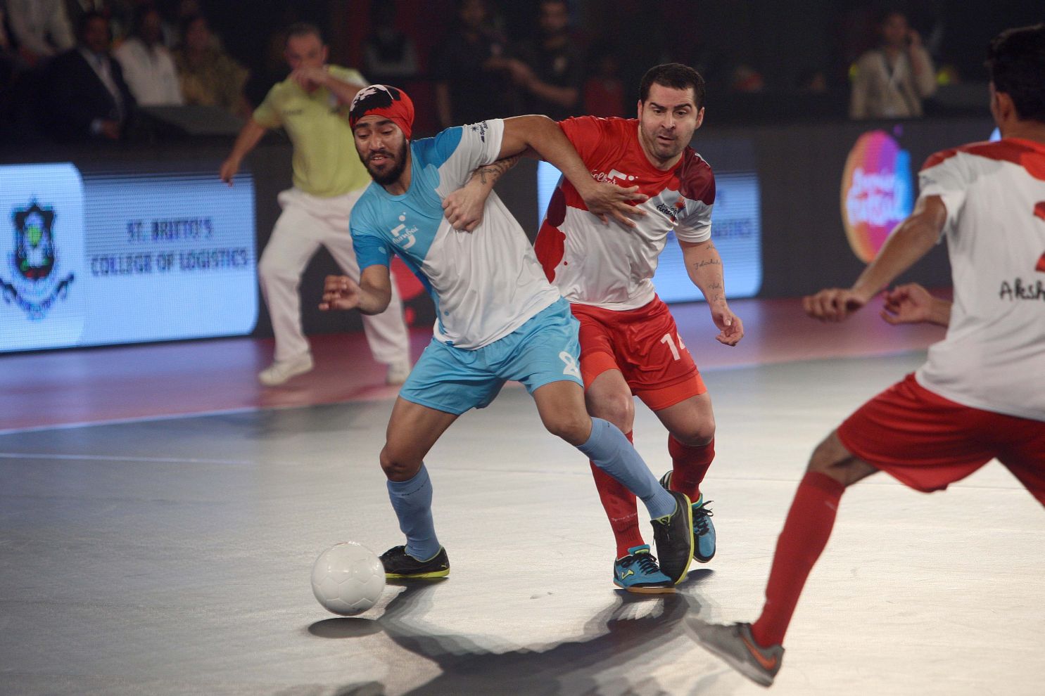 Premier Futsal: Mumbai defeat Kolkata 4-2 to reach finals! - Arunava ...