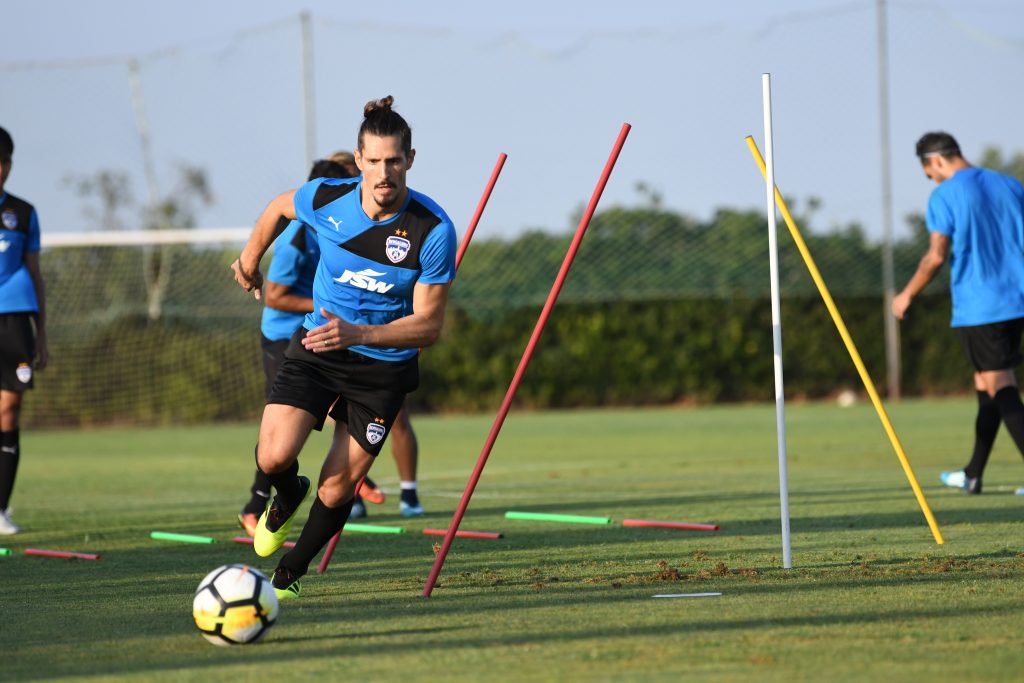 Bengaluru FC sign experienced defender Albert Serran!