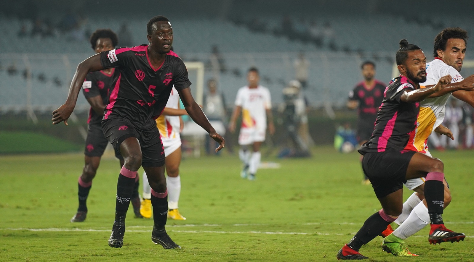 Minerva Punjab FC back in title hunt with hard-fought win at East Bengal!