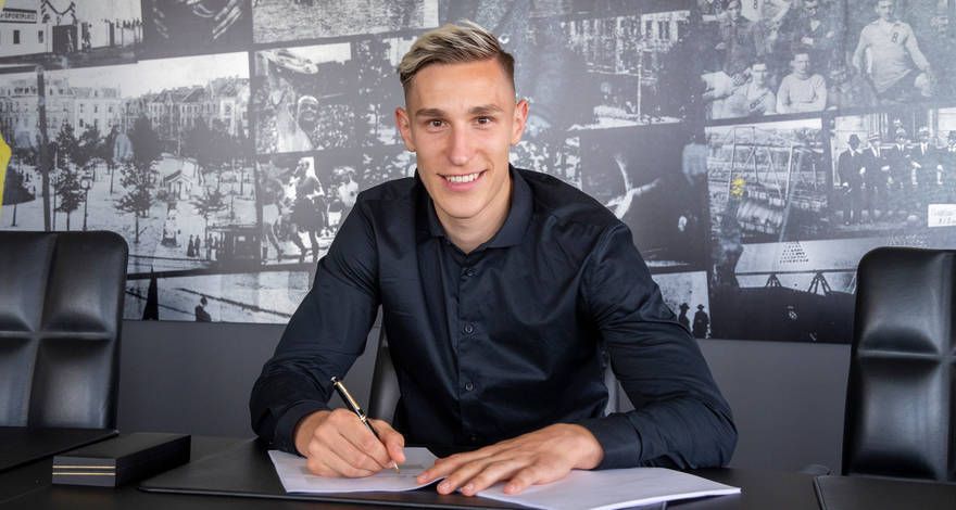 Borussia Dortmund sign Nico Schlotterbeck from SC Freiburg!
