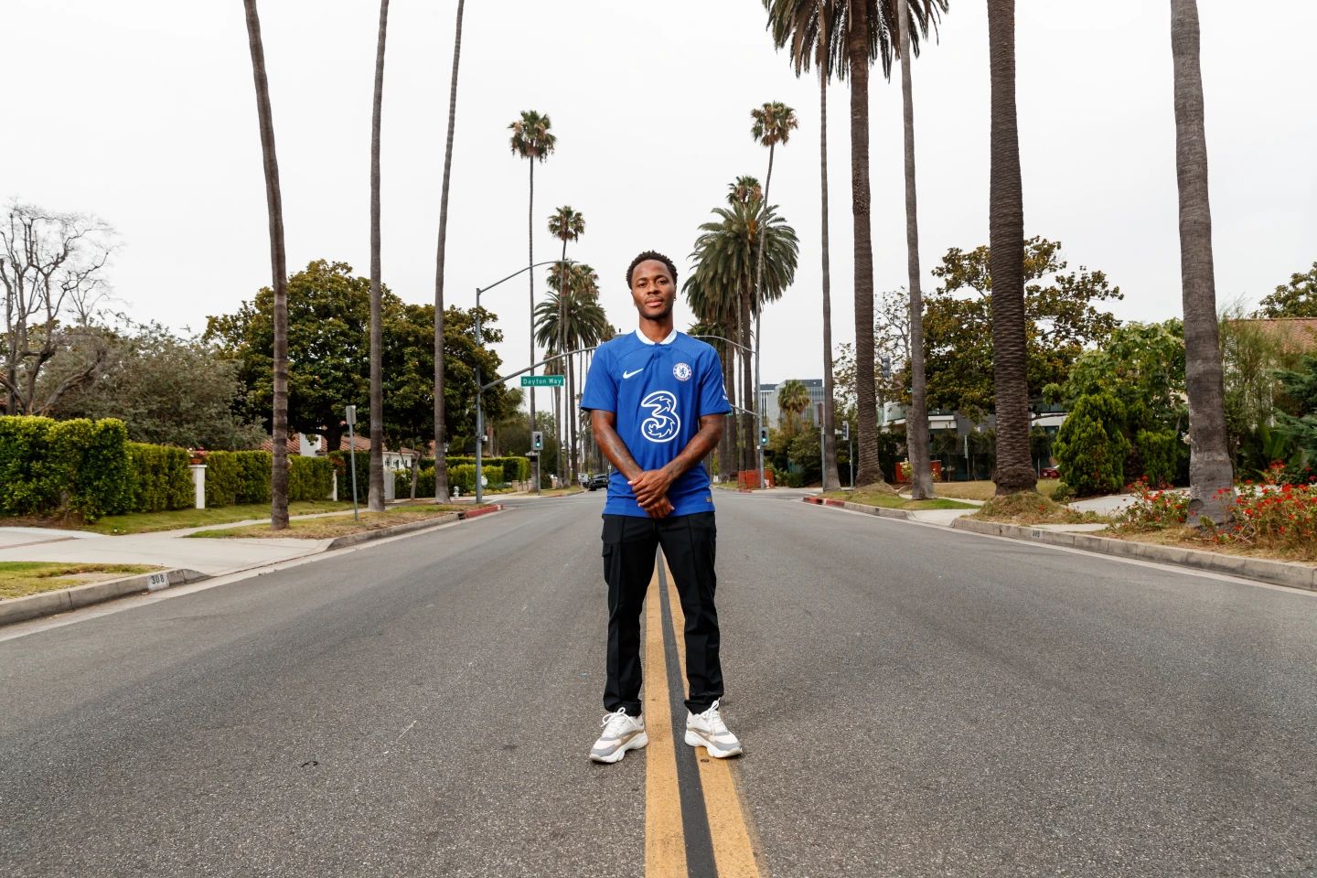 Raheem Sterling joins Chelsea FC from Manchester City!
