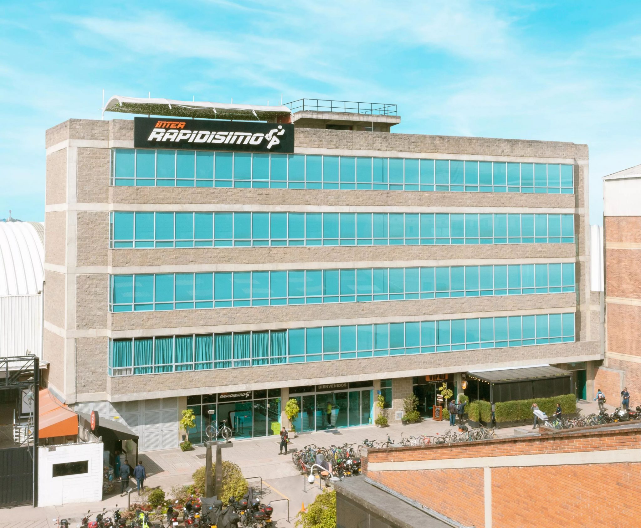 Inter Rapidisimo celebrates 35 years of operation by signing up as a ...