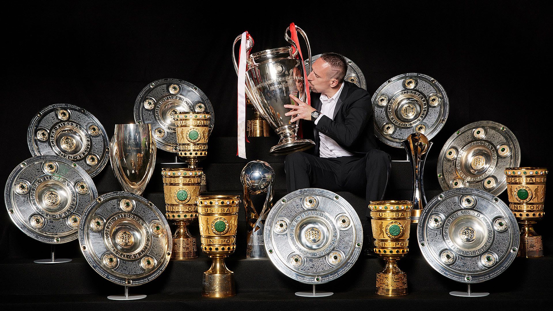 Bayern Munich legend Franck Ribery announces retirement from football!