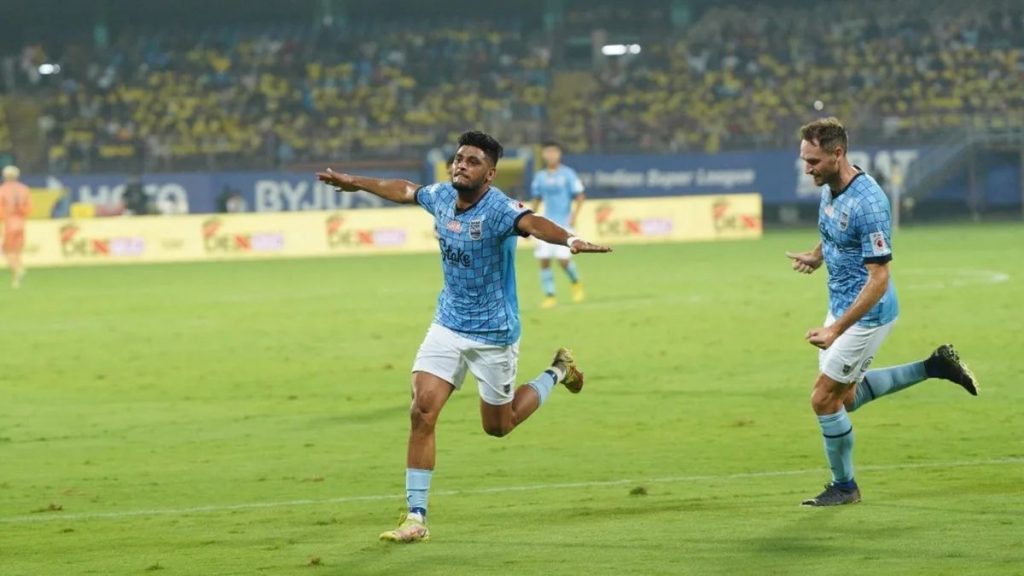 Mumbai City FC impress in 2-0 win at Kerala Blasters!