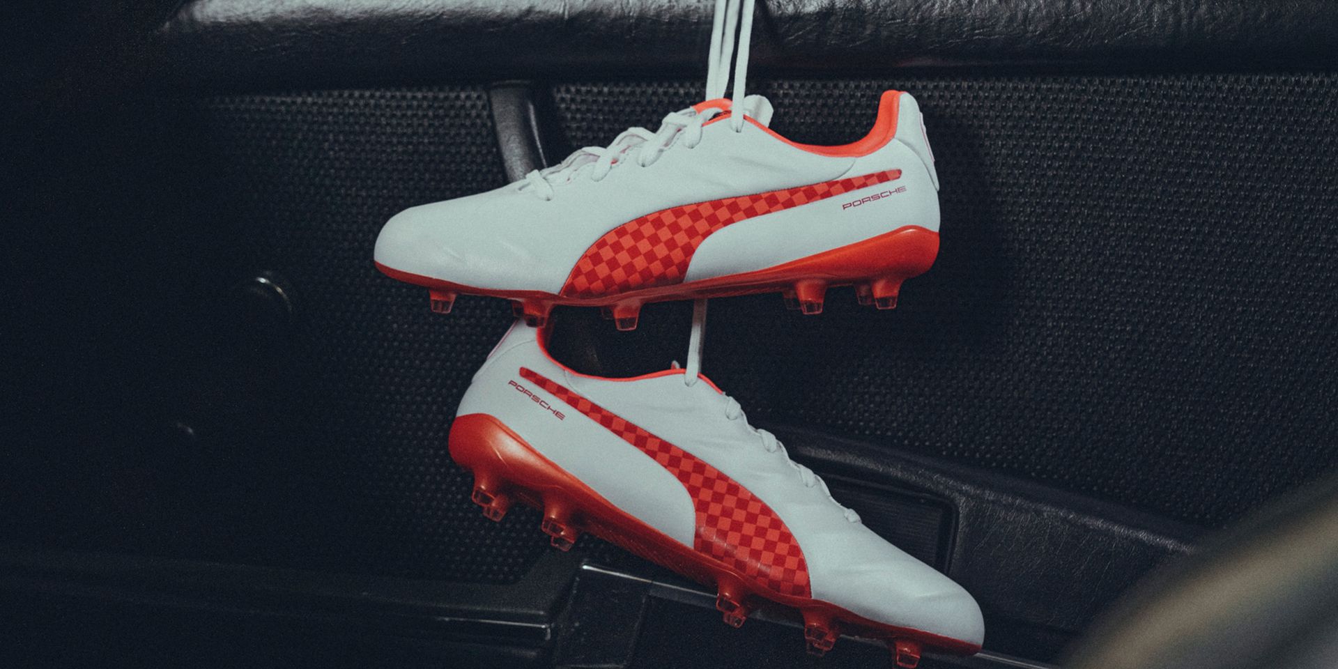 PUMA KING Platinum 21 Rallye boot a tribute to Porsche 911's legacy