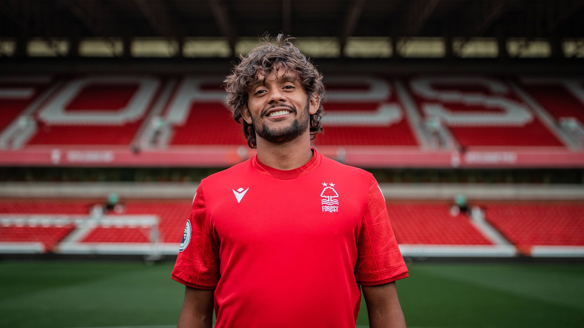 Nottingham Forest sign striker Gustavo Scarpa!