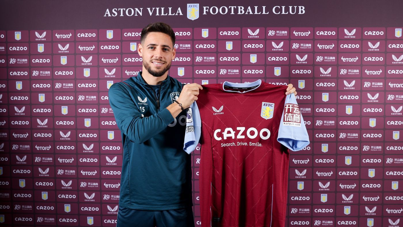 Aston Villa sign defender Alex Moreno!