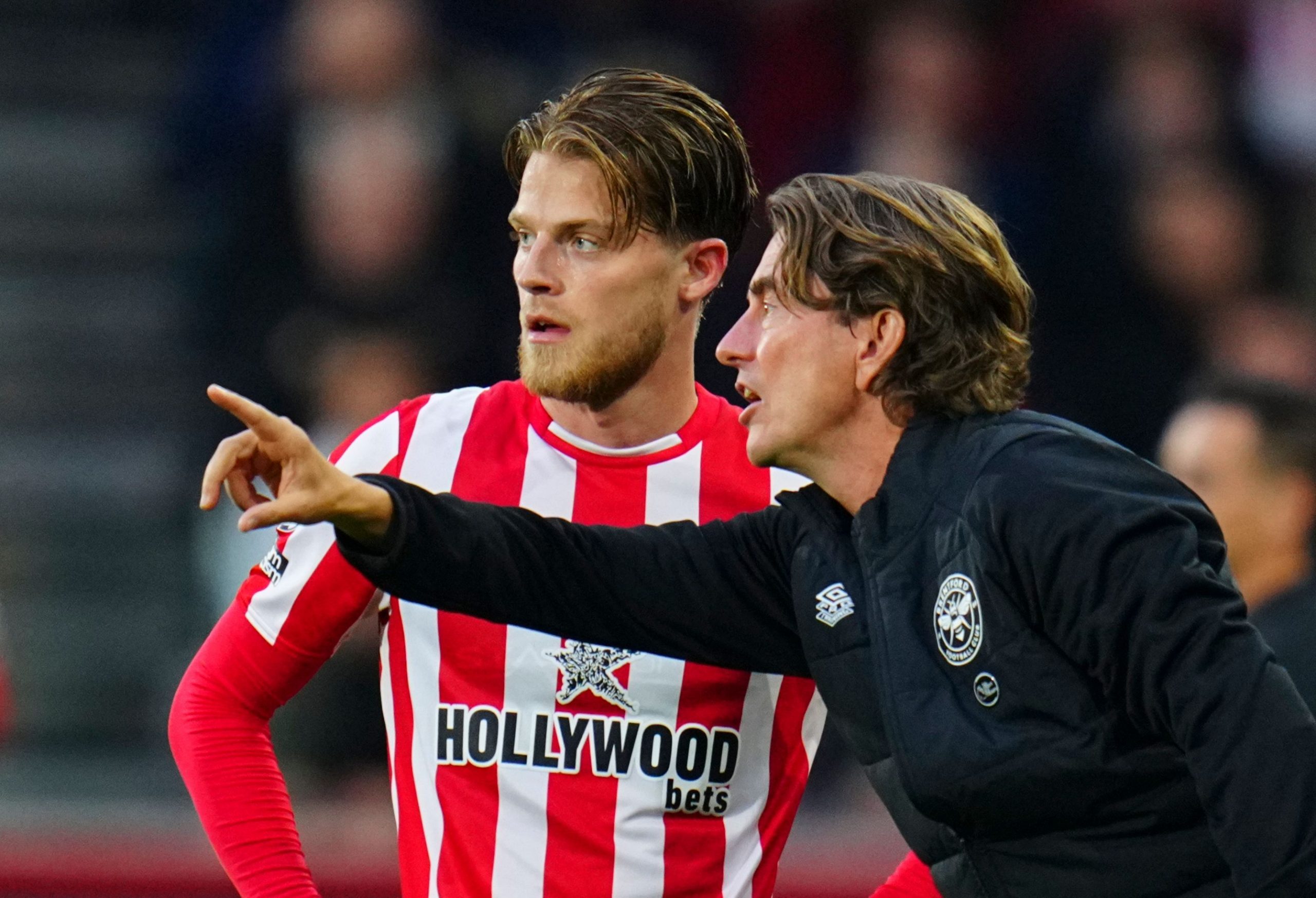 Brentford FC extend midfielder Mathias Jensen contract until 2026!