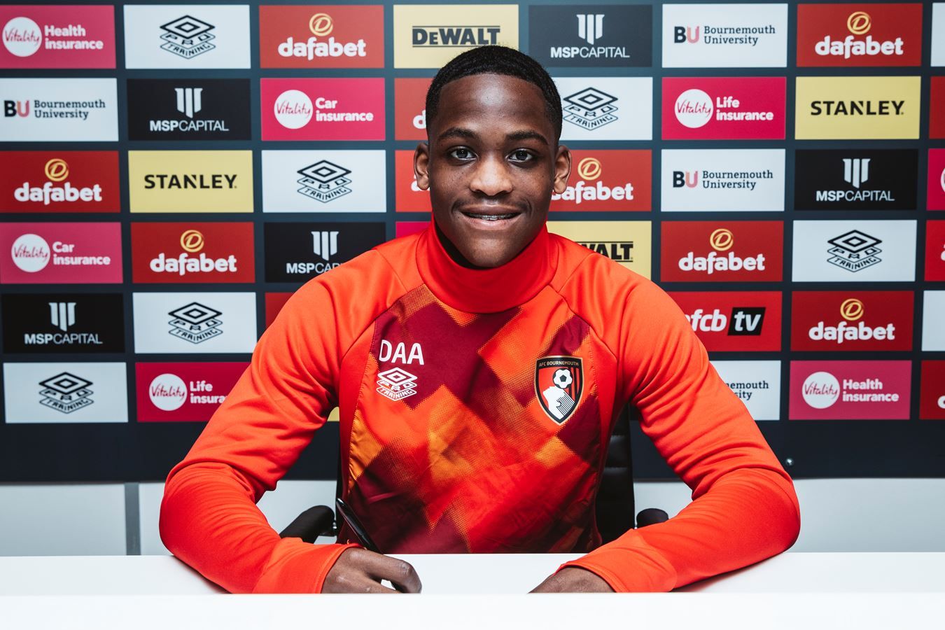 Daniel Adu-Adjei signs first pro contract with AFC Bournemouth!