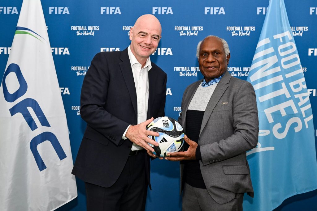 FIFA and Oceania's OFC presidents meet in Paris!