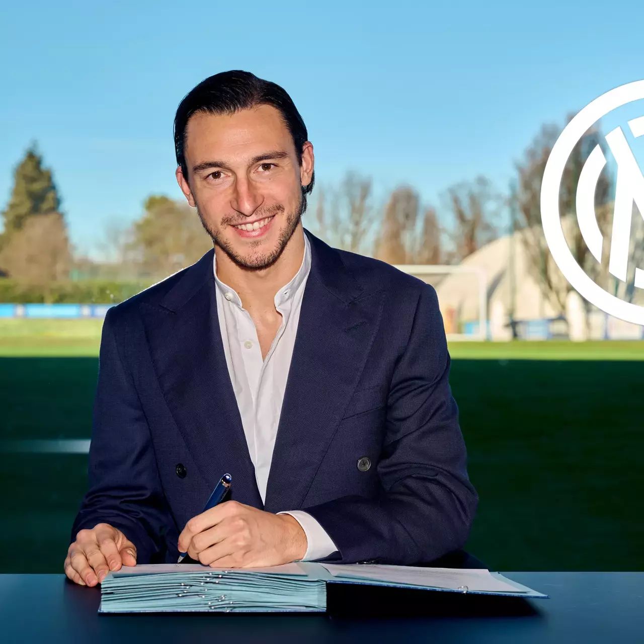 Inter Milan & Matteo Darmian extend contract until 2024!
