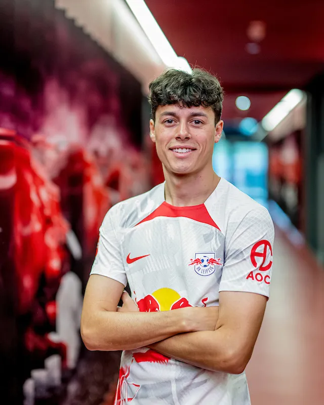 Caden Clark joins RB Leipzig's first-team set up!