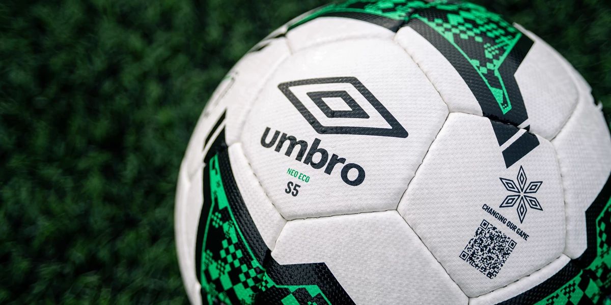 UMBRO launch Neo Eco football!