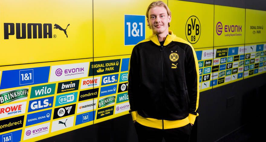 Julian Brandt extends contract with Borussia Dortmund!
