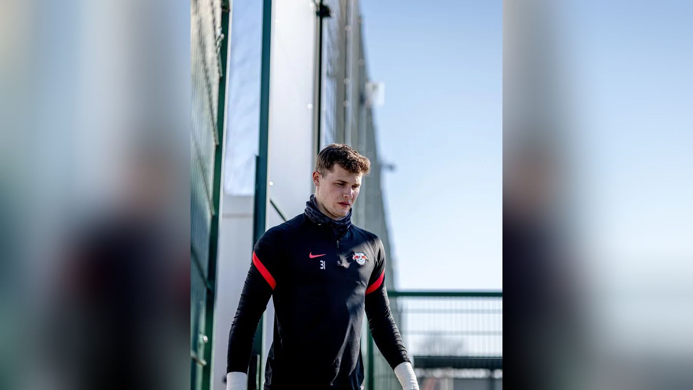 RB Leipzig keeper Josep Martinez joins Genoa CFC!