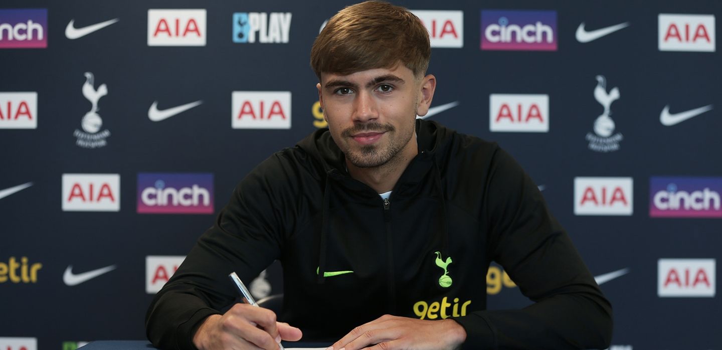 New Tottenham Hotspur deal for Max Robson!