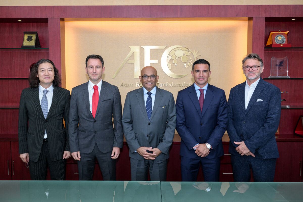 AFC General Secretary meets with Asia’s leading head coaches!