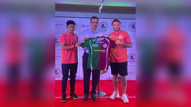XtraTime VIDEO: Mohun Bagan SG launch new home jersey!