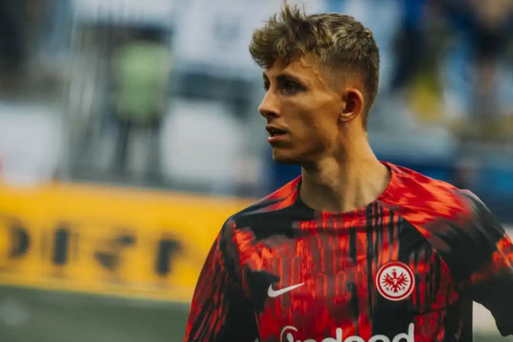 Jesper Lindström leaves Eintracht Frankfurt, joins SSC Napoli!