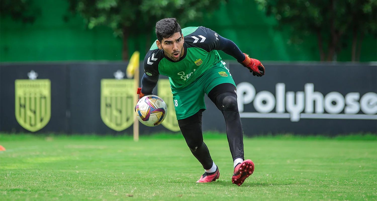 Hyderabad FC sign young Aaryan Saroha!