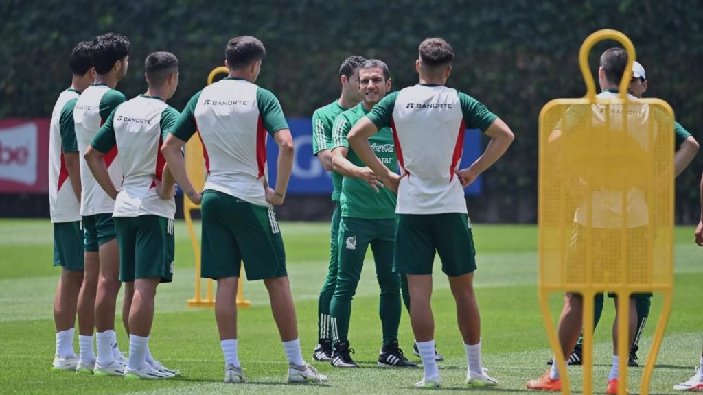 New hybrid pitch unveiled in Mexico with FIFA Forward support!