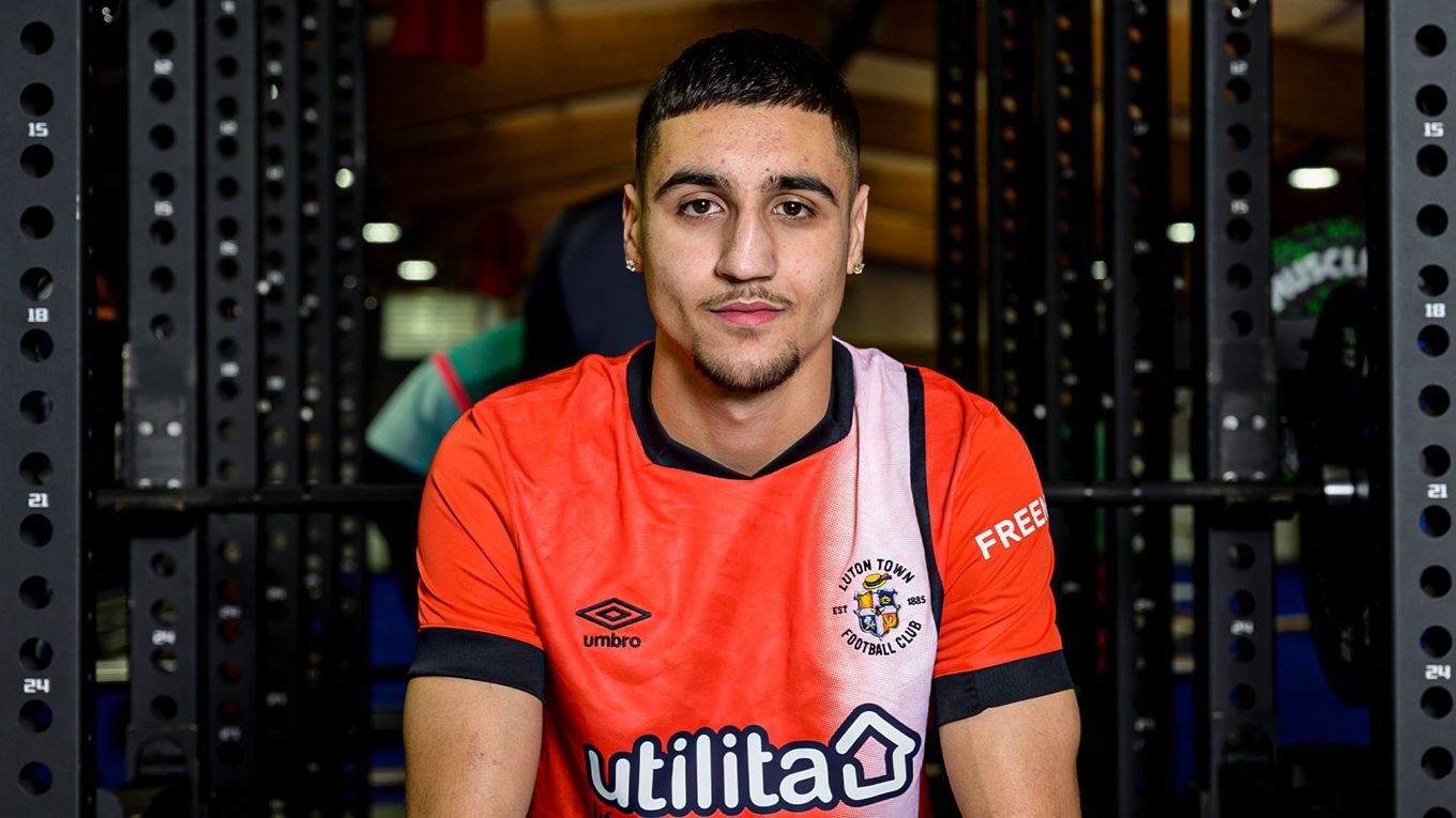 Luton Town snap up Taylan Harris from Reading FC!