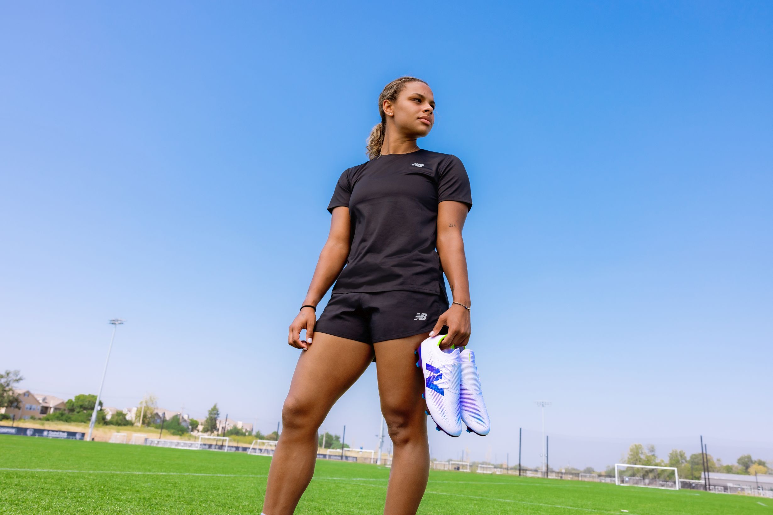 Michelle Cooper and New Balance release Limited Edition Furon v7+!