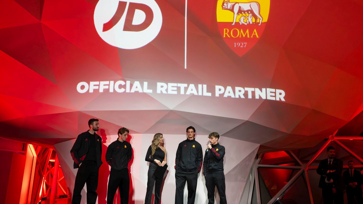 JD to become AS Roma official retail partner!