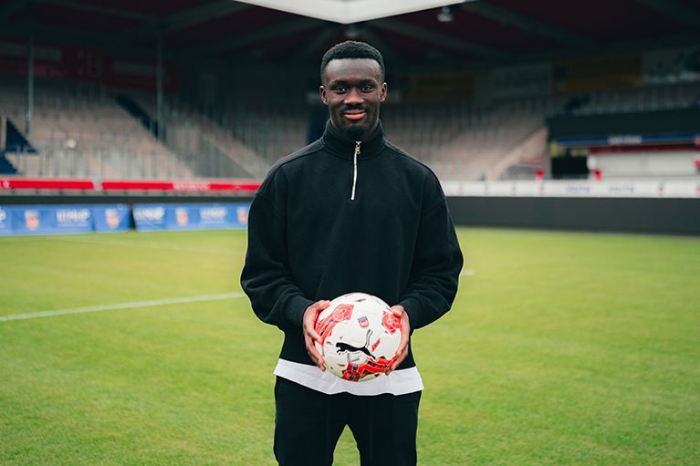 1.FC Heidenheim sign attacker Sirlord Conteh!
