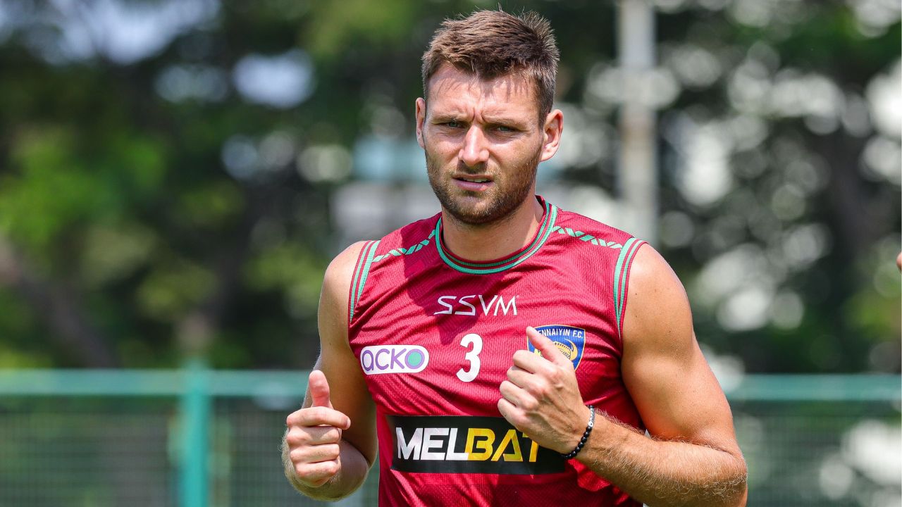 Captain Ryan Edwards extends stay at Chennaiyin FC until 2025!