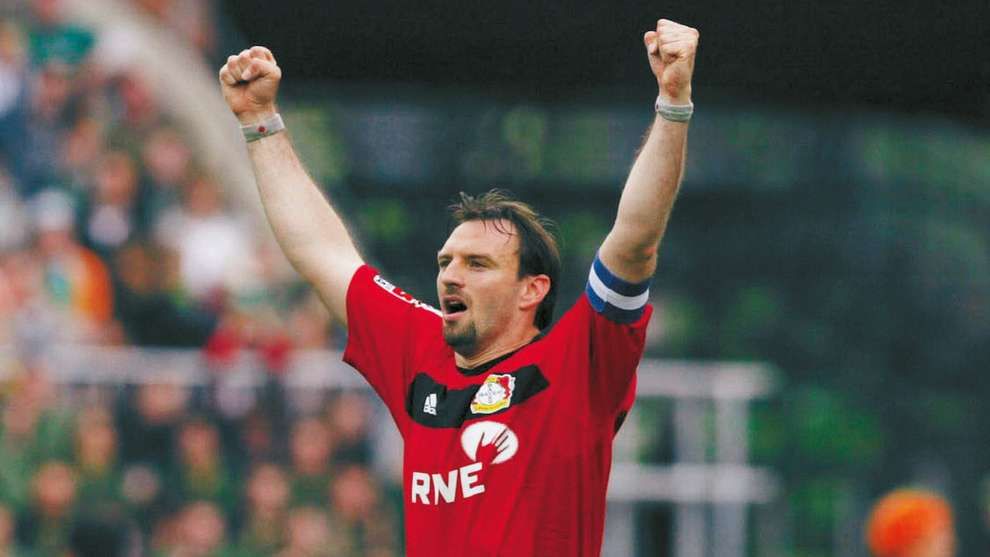 Jens Nowotny named Bayer 04 Leverkusen Honorary Captain!