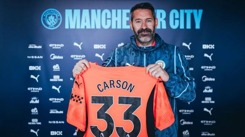 Scott Carson extends his Manchester City contract!