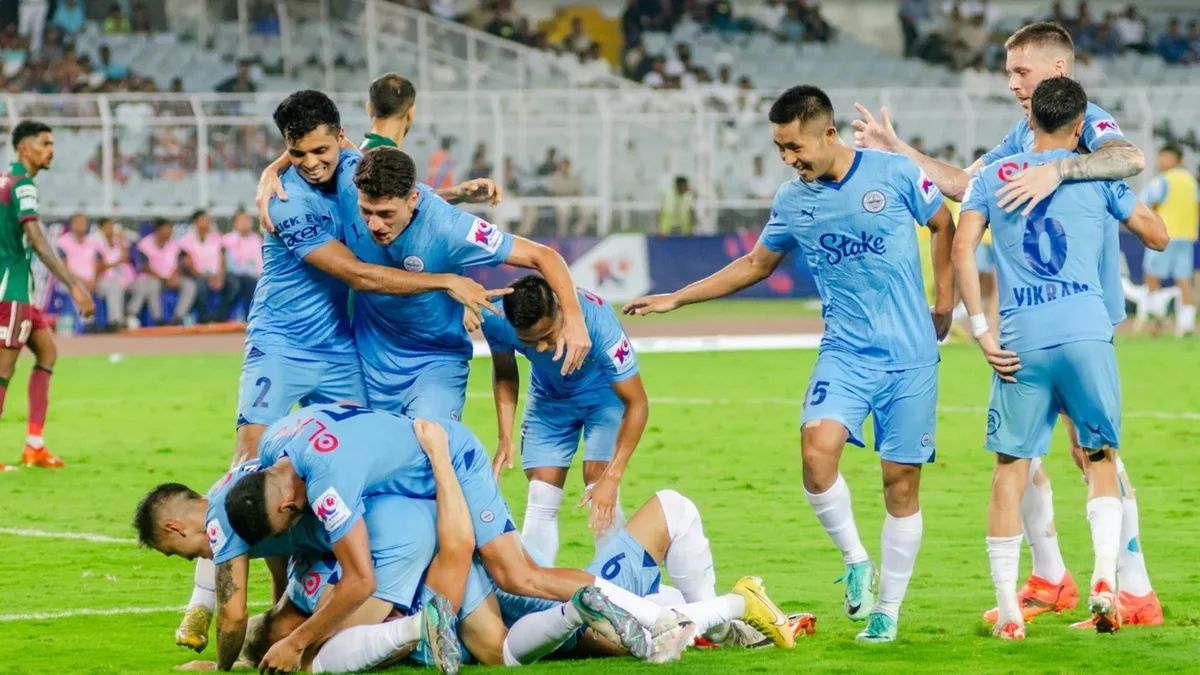 Mumbai City FC score impressive 3-1 Mohun Bagan SG win to lift ISL cup!